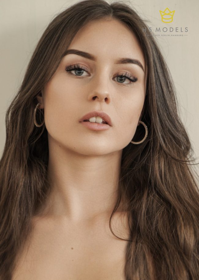 Pauline Z. – H5 Models – München, Berlin, Hamburg